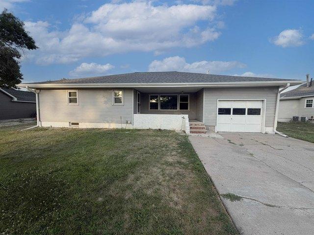 722 S Ridge Ave, Minden, NE 68959