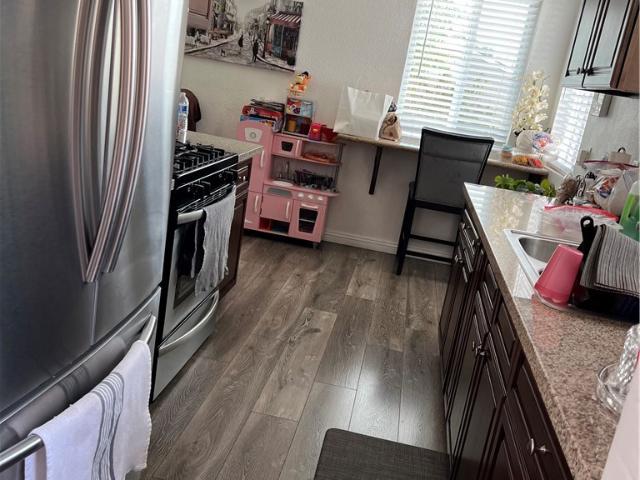 722 S Sycamore