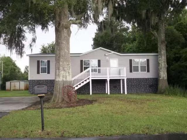 722 Smith Blvd. Myrtle Beach, SC 29588 646406523