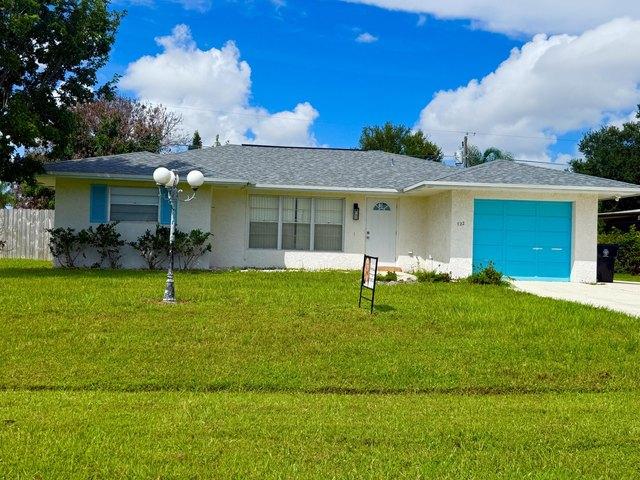 722 SE Arton Ln, Port Saint Lucie, FL 34983