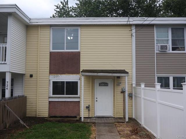 722 Silver Lake Scotchtown Rd, Middletown, NY 10941