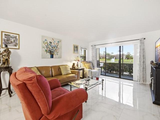722 Sunny Pine Way Apt B1, Greenacres, FL 33415
