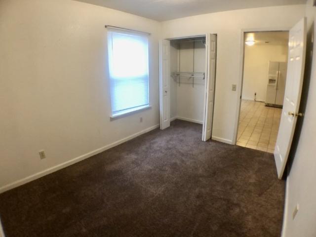 722 W Broomfield 4 Bedroom Apartment for Rent at 722 W Broomfield St, Mt Pleasant, MI 48858