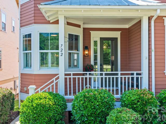 722 Waterscape Court