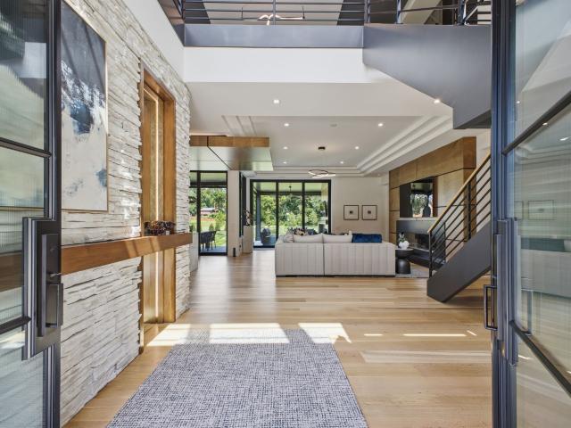 722 Wilson Pike