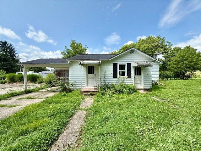 722 Turnpike St, Waterford, PA 16441