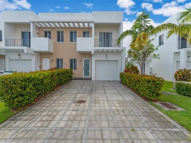 7234 NW 103rd Path, Doral, FL 33178