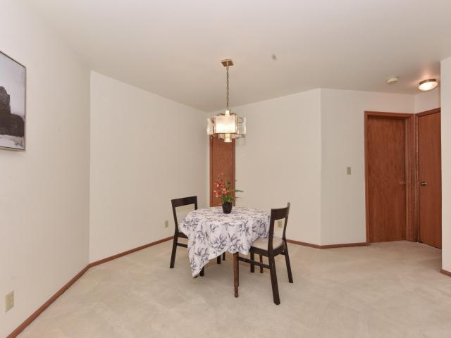 7234 N Green Bay Ave, Unit 105