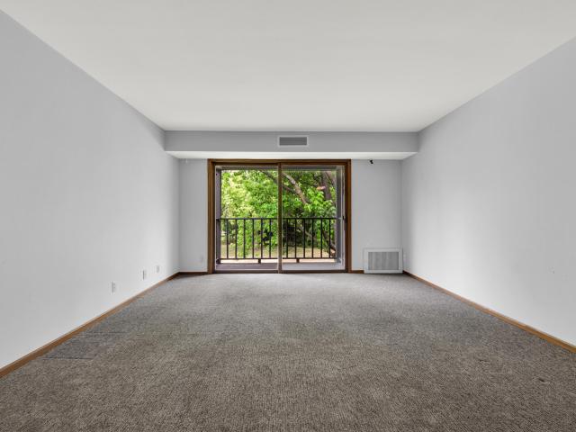 7234 N Green Bay Ave, Unit 208