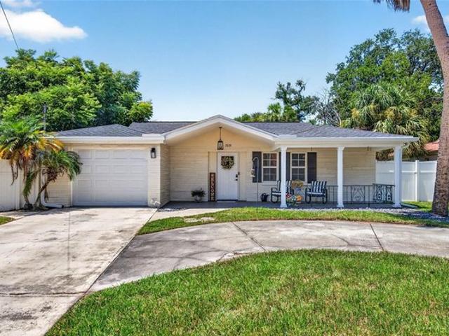7235 Astor Dr, New Port Richey, FL 34652