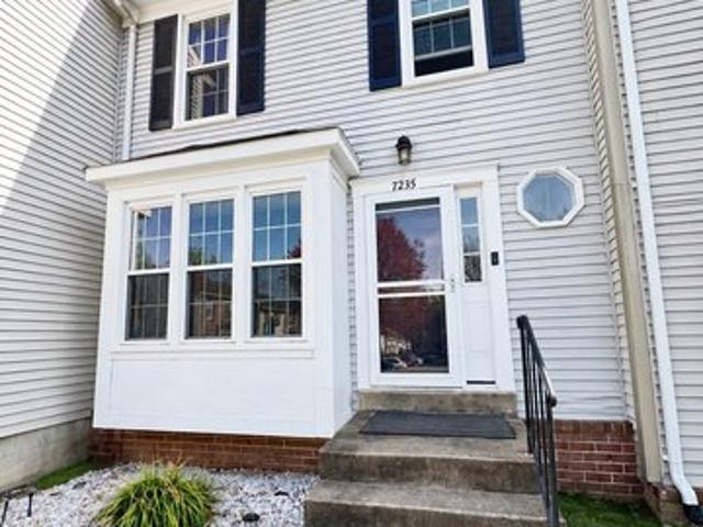7235 Kousa Ln, West Springfield, VA 22152