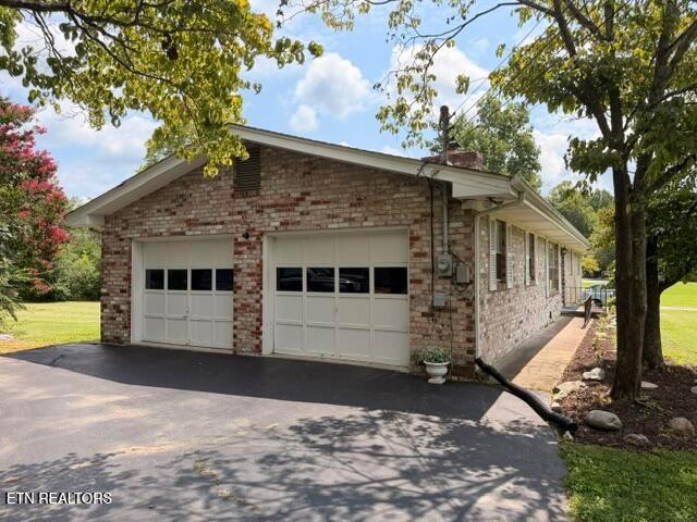 7236 Oakmeade Rd