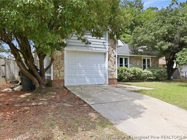 7236 Shady Grove Ln, Fayetteville, NC 28314