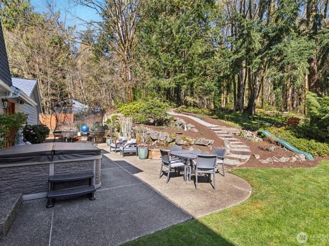 7238 Lakemont Blvd SE, Bellevue, WA 98006 | MLS #2555