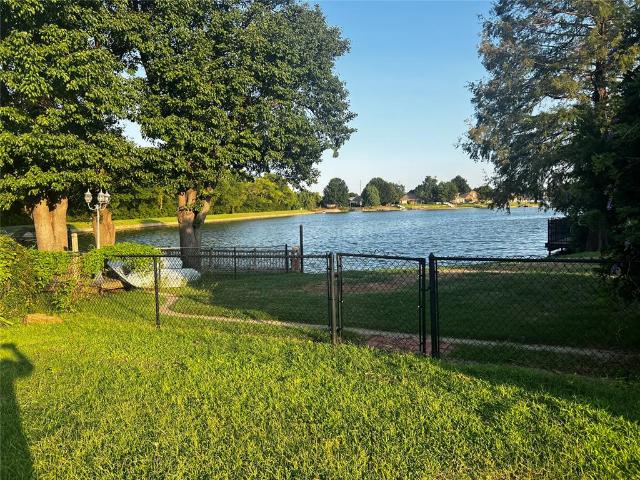 7230 NW 105th Terrace