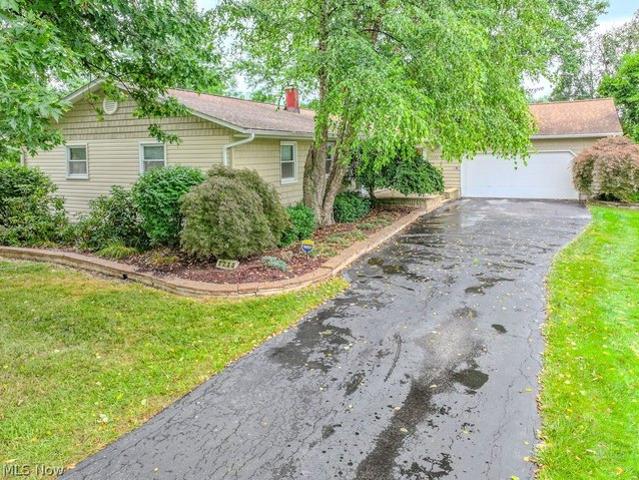 7230 Rosedale Dr, Concord Township, OH 44060