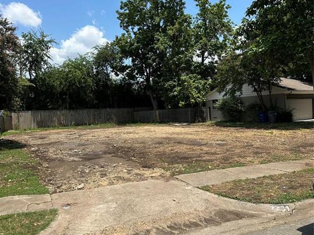 7231 Syracuse Dr, Dallas, TX 75214 | MLS #21032 | Compass