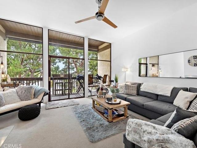 7232 Marina Pacifica Dr, Long Beach, CA 90803