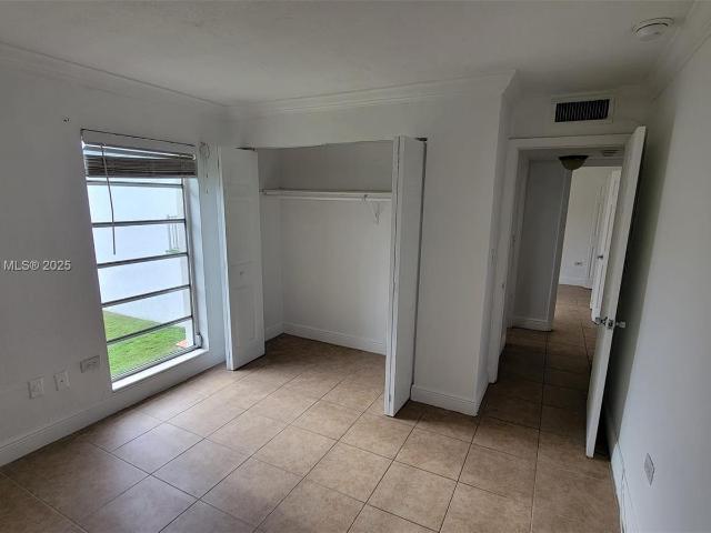 7232 SW 94th Pl, Unit E7, Miami, FL 33173 | MLS #A11911 | Compass