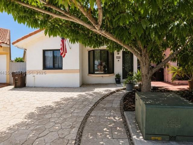 7232 W 29th Way, Hialeah, FL 33018