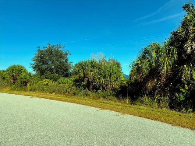 7232 Walcott Rd, Port Charlotte, FL 33981 | MLS #C7518 | Compass