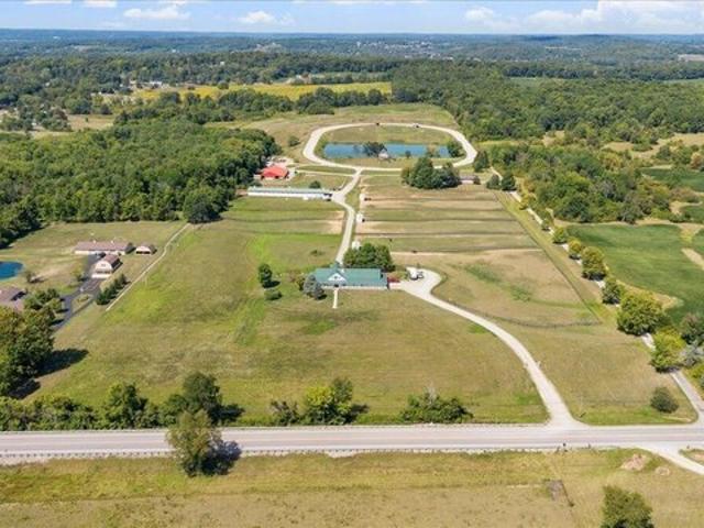 7233 National Rd SE, Thornville, OH 43076