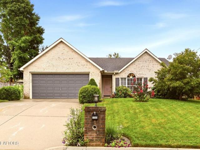 7233 Sorrenta Rd, Knoxville, TN 37918