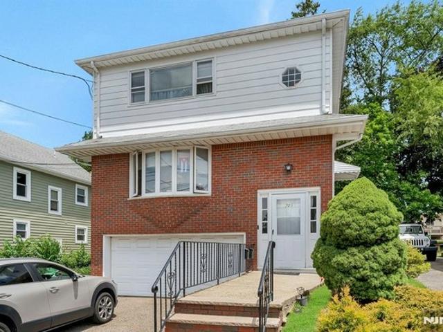 723 2nd Ave, Lyndhurst, NJ 07071