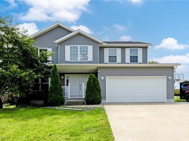 723 Apple Blossom Ln, Orrville, OH 44667