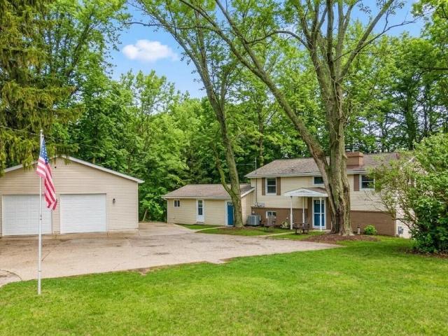 723 Arbor Court, South Haven, MI 49090 | MLS #26009 | Compass