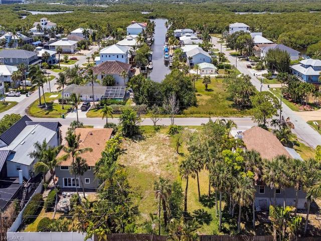 723 Glendale Ave, Naples, FL 34110 | MLS #226010 | Compass