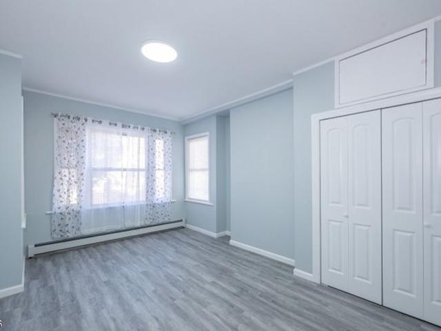 723 E 26th St, Paterson, NJ 07504