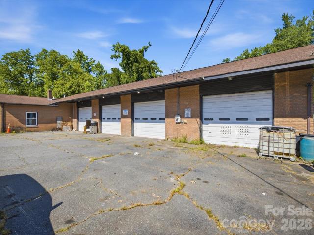 723 E Meeting Street
