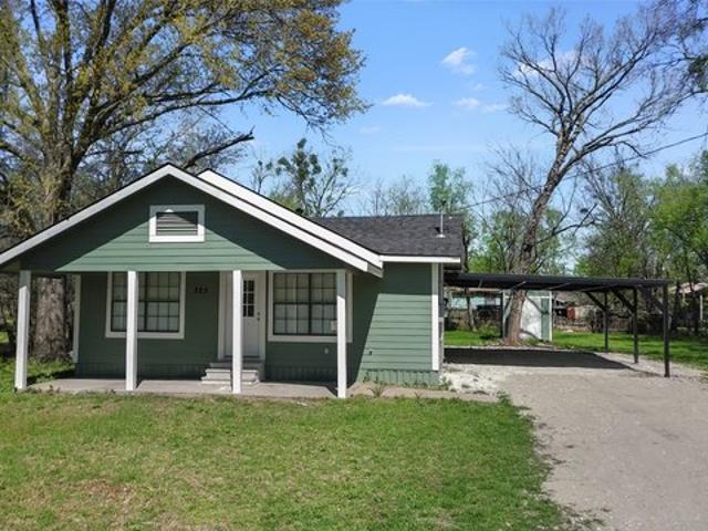 723 E Nowlin St, Mexia, TX 76667