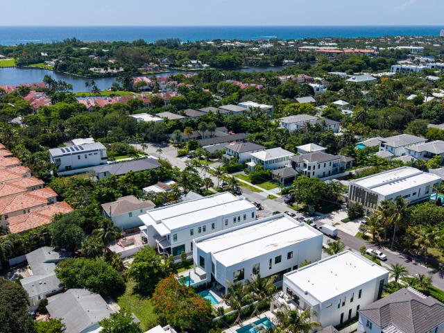 723 Lake Ave N, Delray Beach, FL 33483 | MLS #B26046