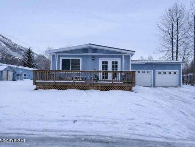 723 N Moraine Dr, Valdez, AK 99686