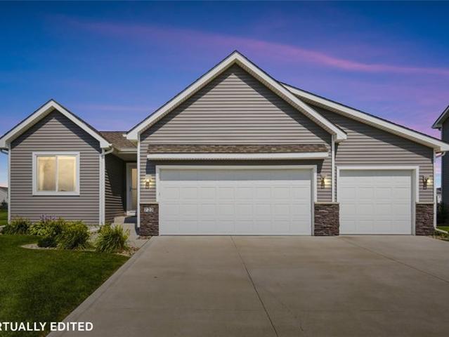 723 NE Whitetail Dr, Ankeny, IA 50021