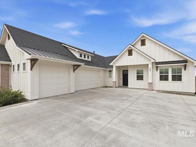 723 S Bristol Ln, Nampa, ID 83687