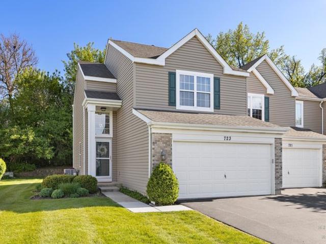 723 Silk Oak Ln, Crystal Lake, IL 60014
