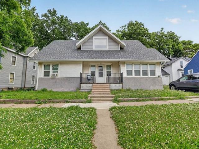 723 Randolph St, Waterloo, IA 50702