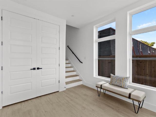 723 W 10th Street # 106