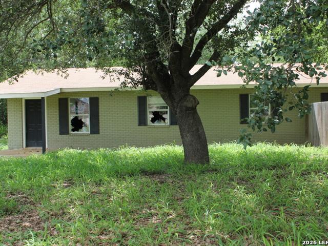 723 W Brazos St