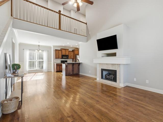 723 Windrush Loop