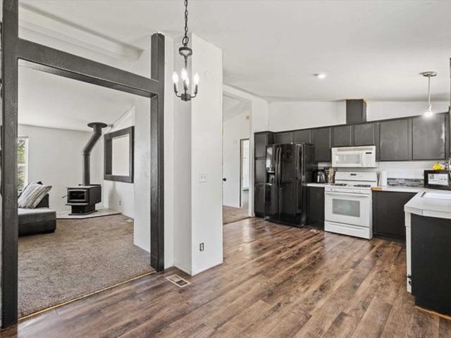 7245 Humboldt Dr, Corning, CA 96021