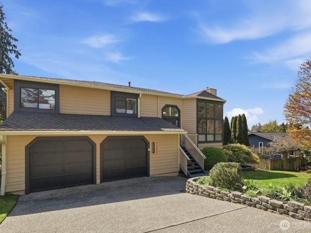 7247 NE 150th St, Kenmore, WA 98028
