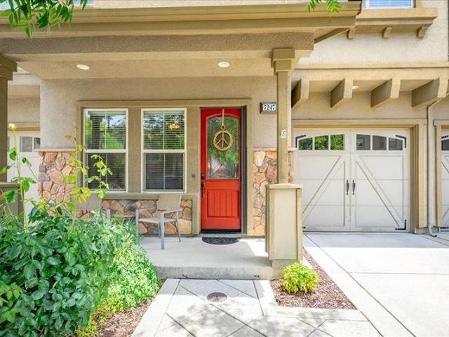 7247 Orchard Cir, Penryn, CA 95663