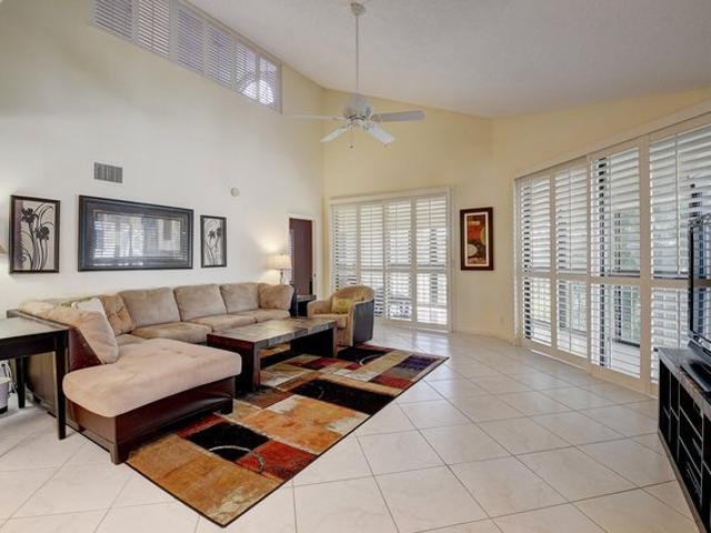 7248 Clunie Pl Apt 15106, Delray Beach, FL 33446