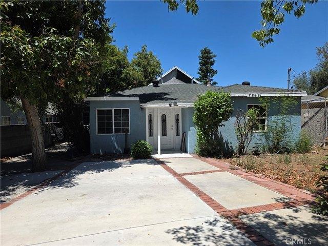 7249 Loma Verde Ave, Canoga Park, CA 91303