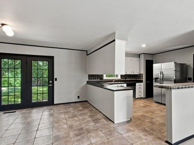 7249 Willow Creek Dr, Nashville, TN 37221