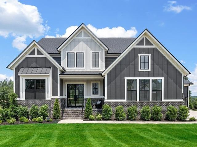7249 Woodruff Dr, Fairview, TN 37062